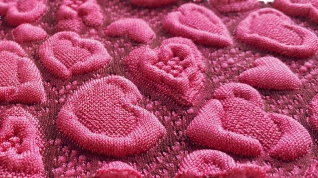 The Role of the Raschel Warp Knitting Machine in 3D Textile Innovation